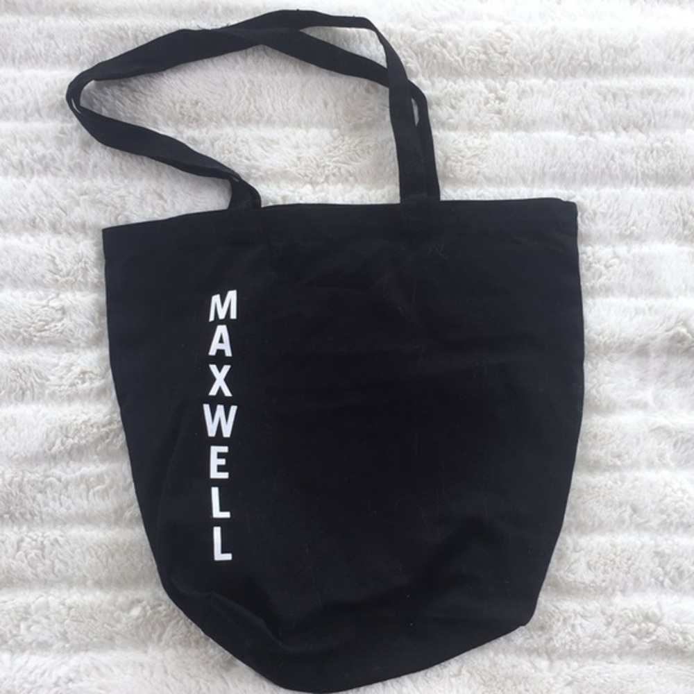 Official Vip “Maxwell” Concert Merch Bag Nwot - Gem